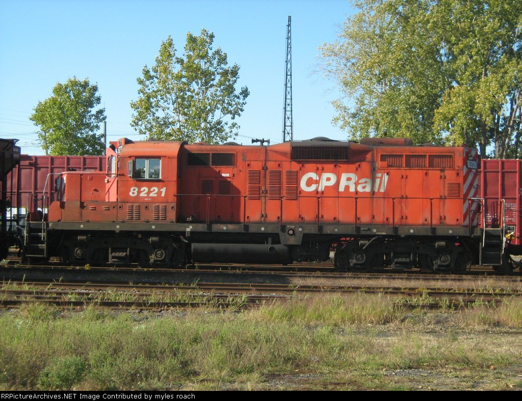 CP 8221